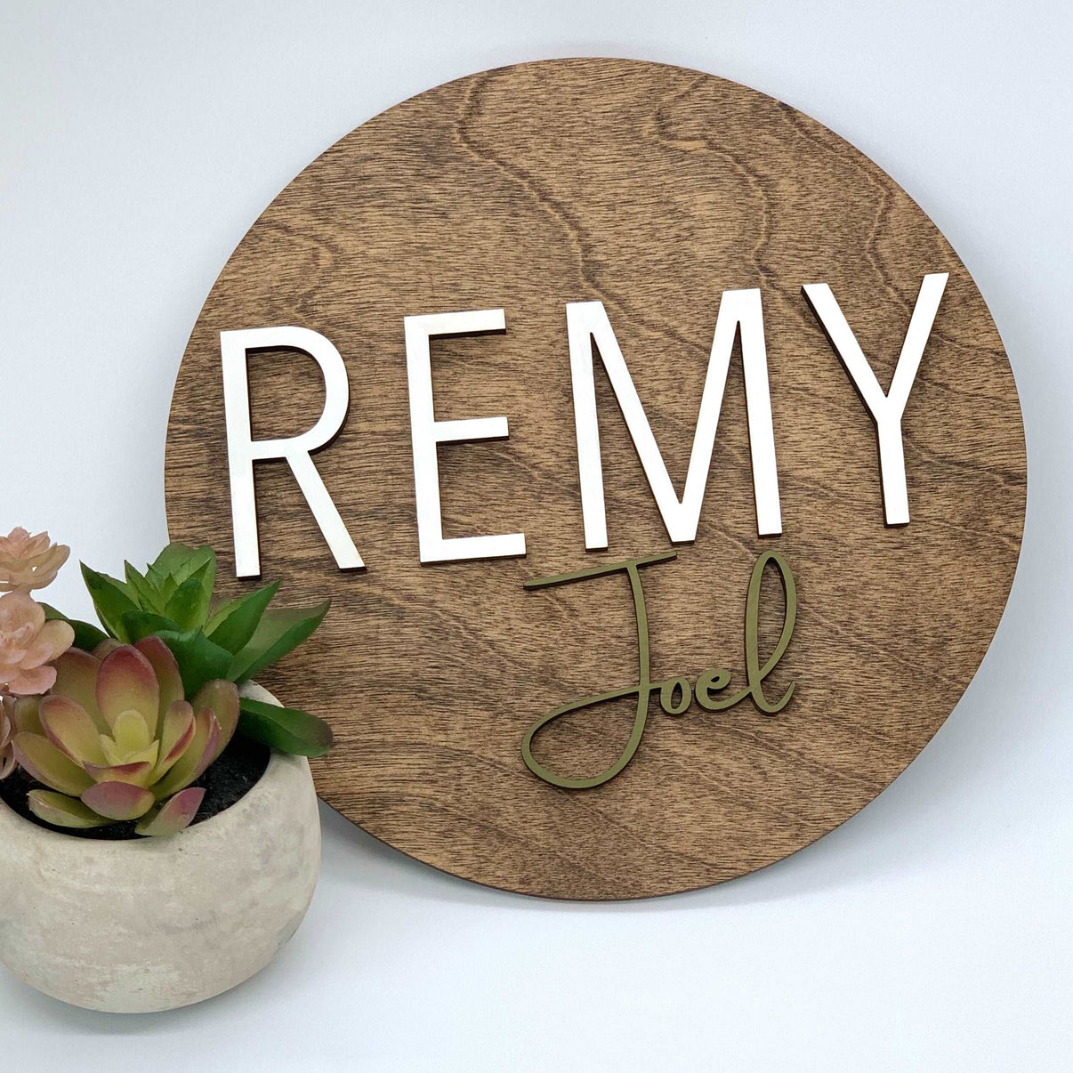 Baby Name Round Sign – Sea Pine Designs